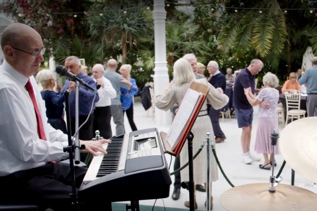 How to use music in dementia care | RCN Magazine | Royal College of Nursing